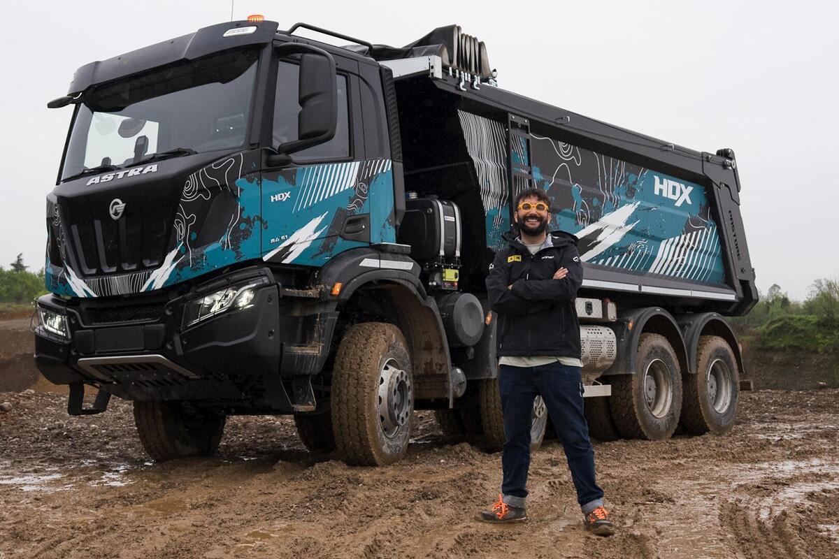 Astra HDX: è tutto nuovo ma rimane Old School. Orgoglio Italiano ...