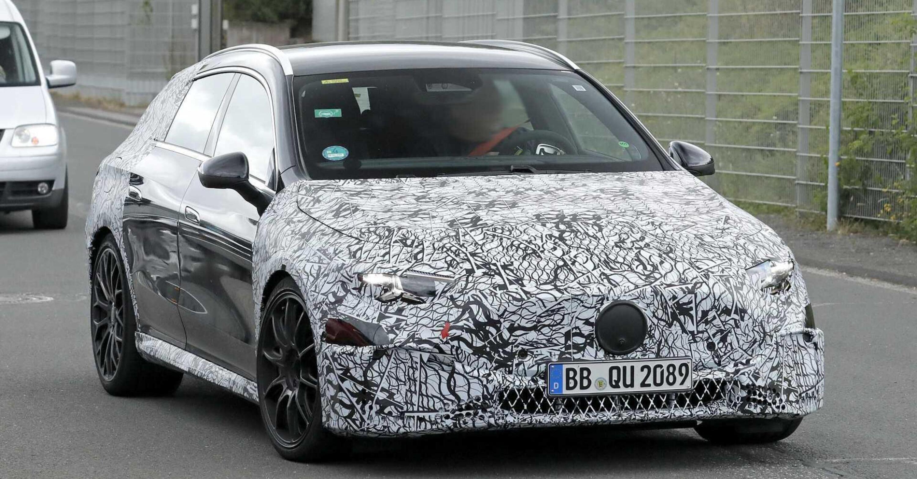 Mercedes-AMG CLA Shooting Brake: solo elettrica, ma con 550 CV e 700 km ...