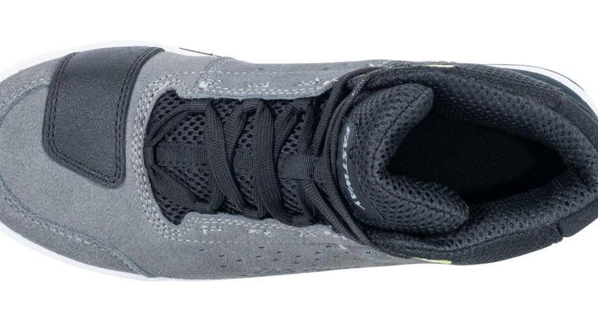 Scarpa tecnica Fastway S-2401 e S-2501 su Louis Moto - Accessori - Moto.it