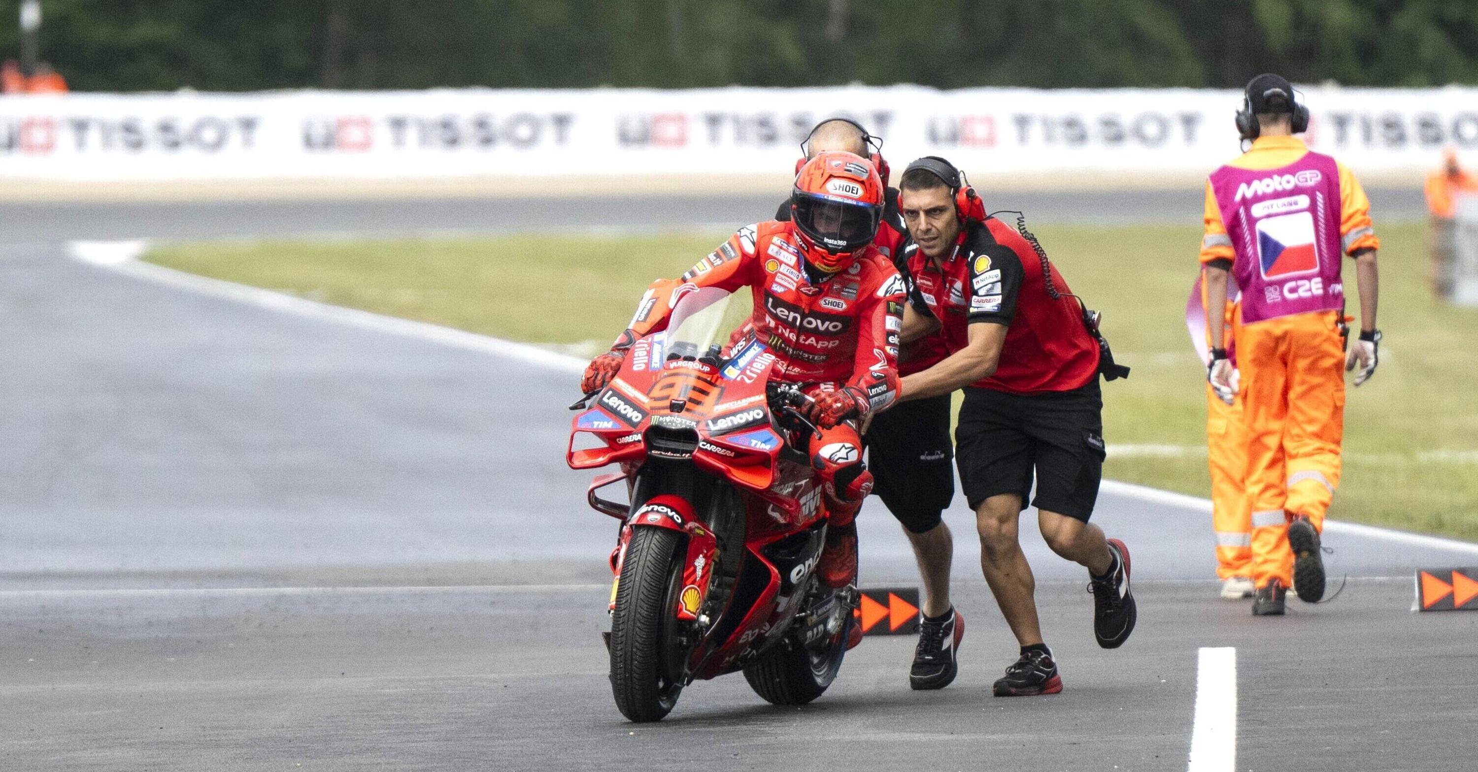MotoGP 2025. GP della Repubblica Ceca a Brno. Pista umida in FP1: primo Marc Marquez (e ha fatto ...