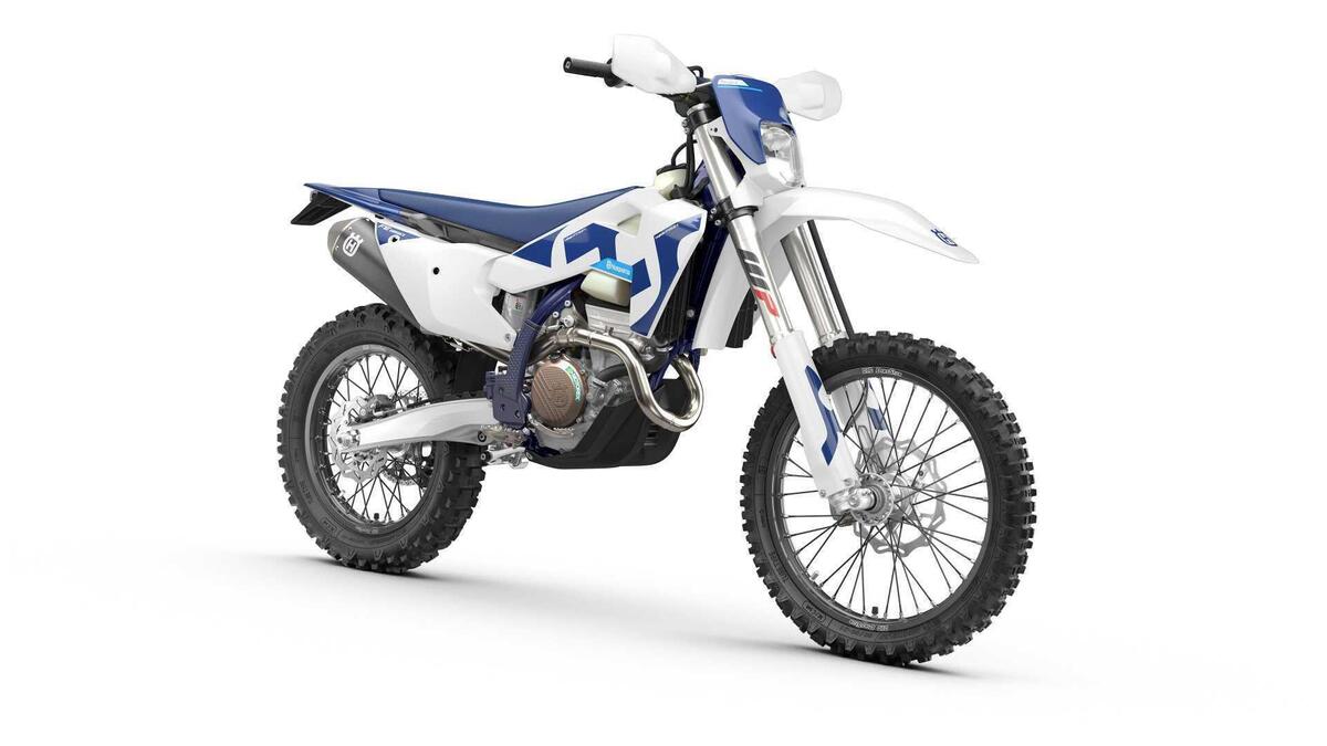 Husqvarna FE 350 (2026), prezzo e scheda tecnica - Moto.it