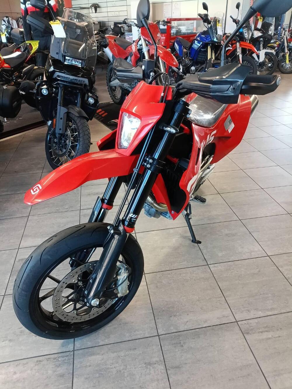 Vendo GASGAS SM 700 (2022 - 25) nuova a Piacenza (codice 9815831) - Moto.it