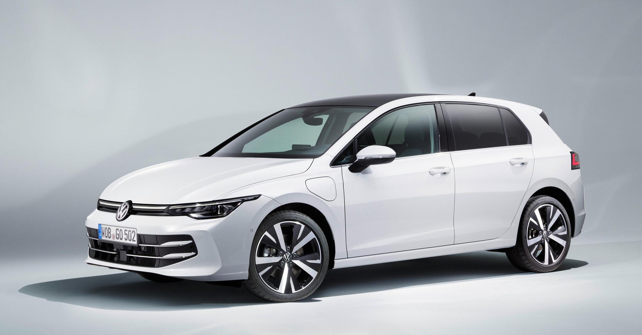 Volkswagen Golf 9: in arrivo la prima versione ibrida HEV per sfidare ...