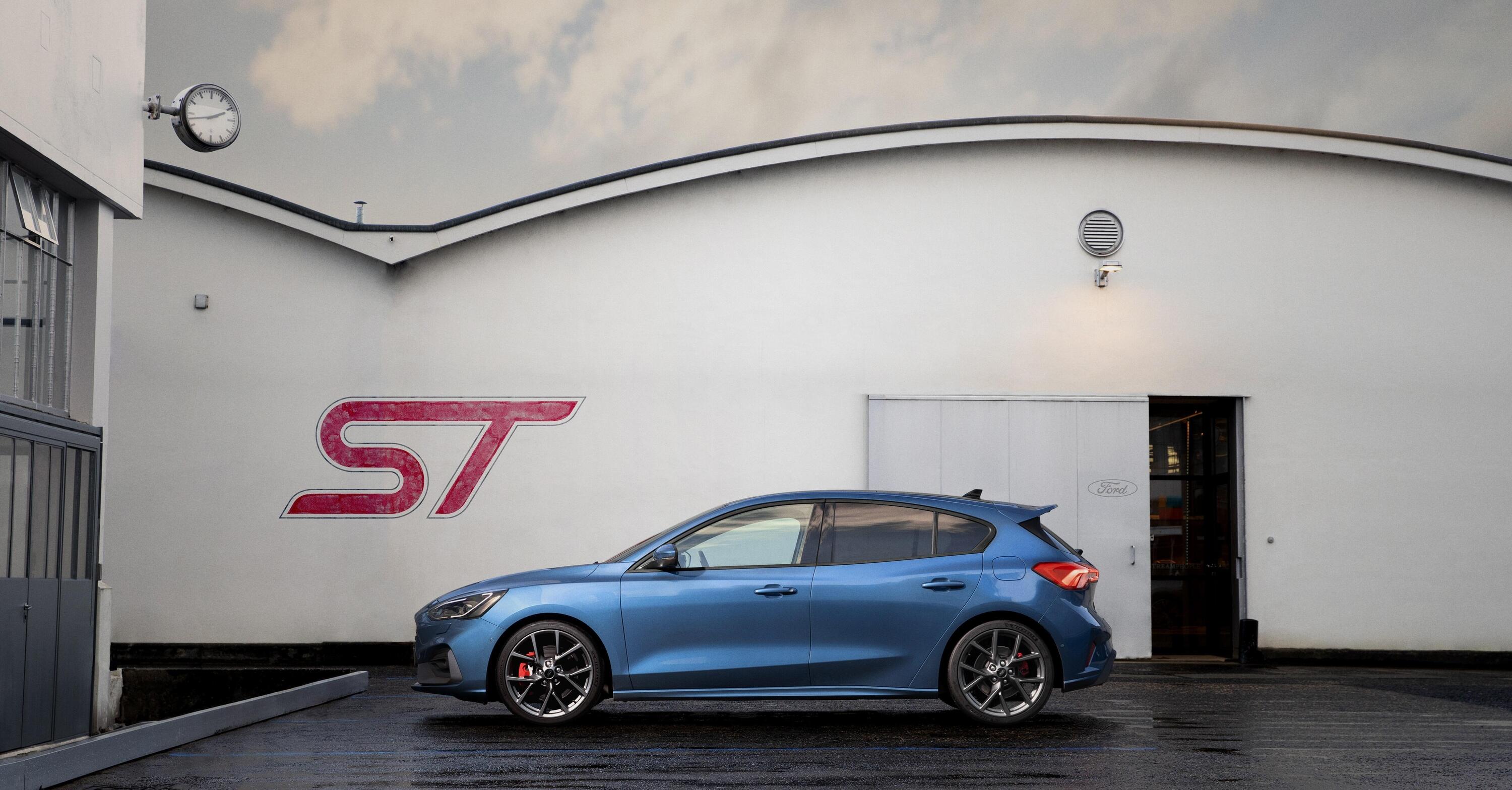 Fine di un'era: l'ultima Ford Focus ST esce dalla catena di montaggio ...