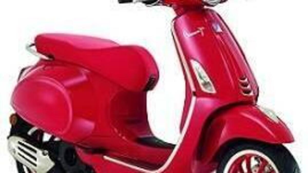 Vendo Vespa Primavera 125 RED (2025 - 26) nuova a Milano (codice ...