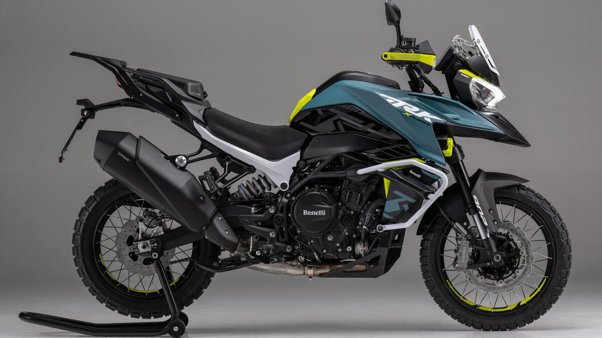Benelli svela a EICMA la nuova TRK 902 in due versioni: Explorer e ...