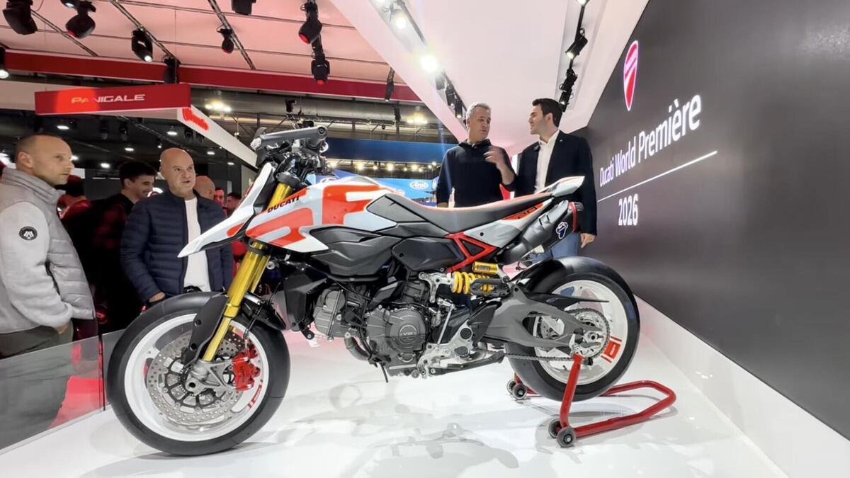 Ducati Hypermotard V2 a EICMA 2025: 120 CV e 13 KG in meno per i 20 ...