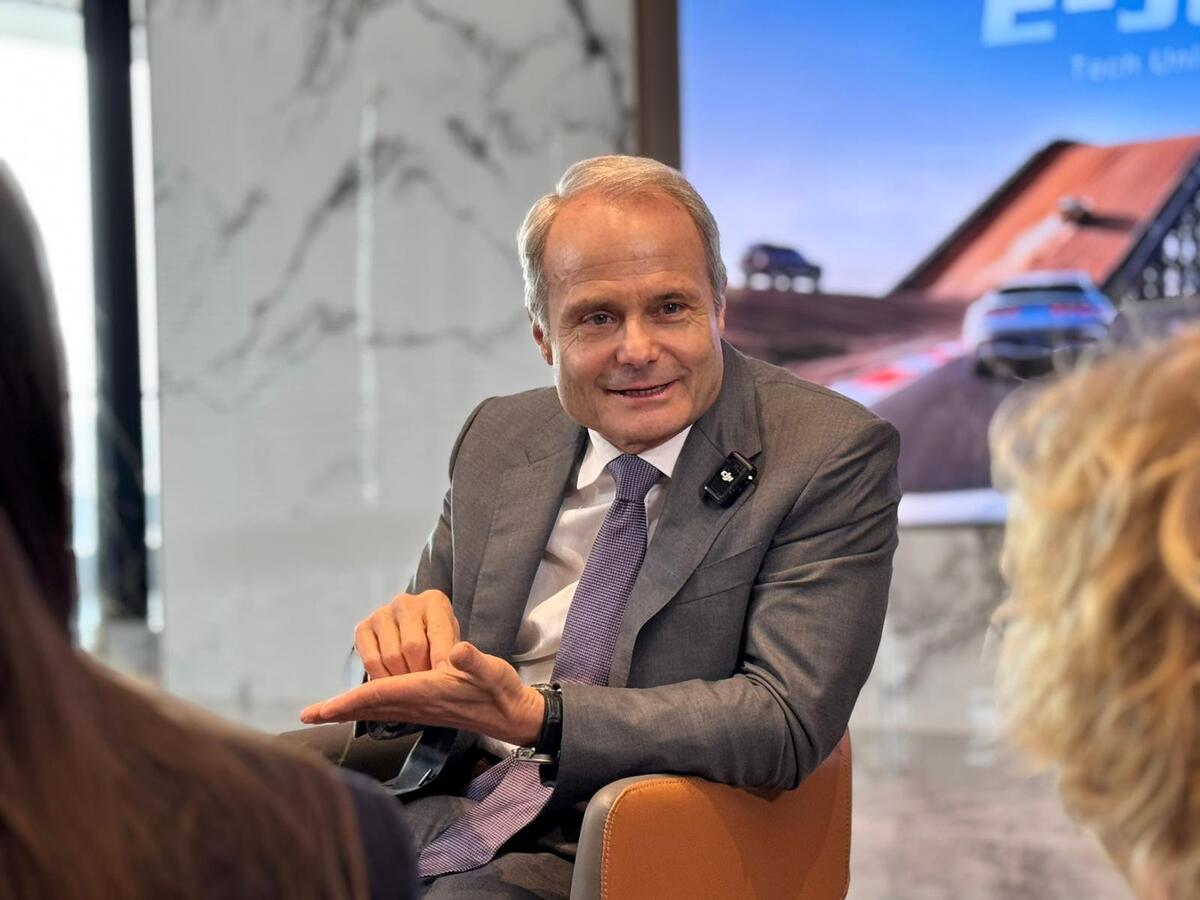 Parla il designer tedesco di BYD, Wolfgang Egger: "Meno gerarchie, più ...