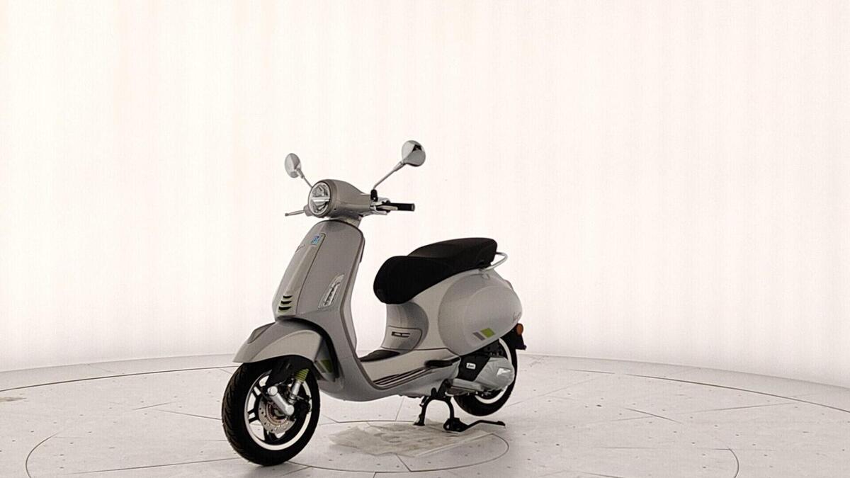 Vendo Vespa Primavera 125 Tech (2024 - 25) nuova a Grottammare (codice ...