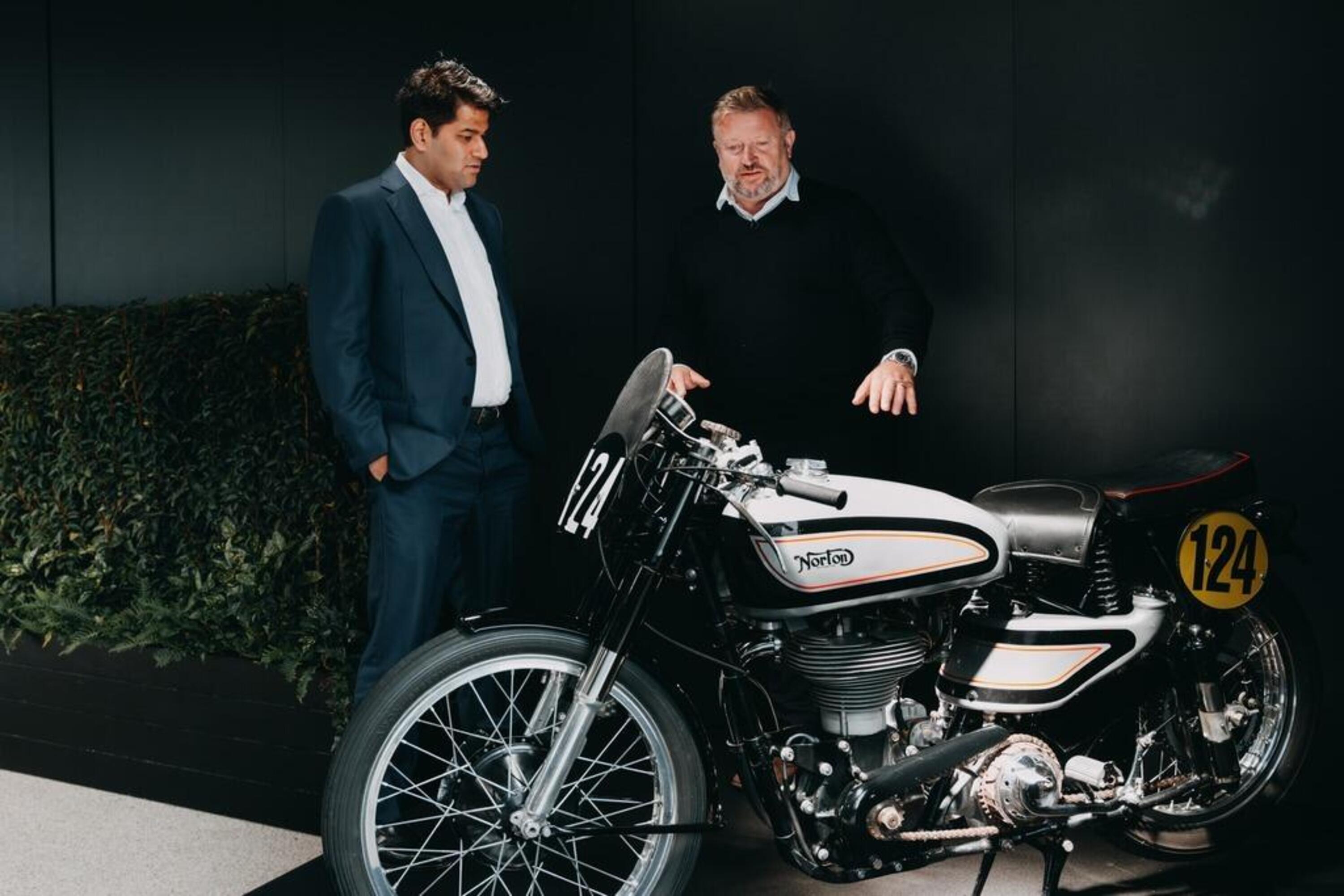 Norton, una storia che parte nel 1898 e rinasce a EICMA 2025 [VIDEO ...