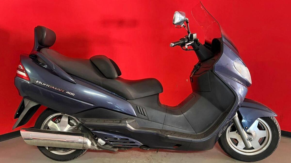 Vendo Suzuki Burgman AN 400 (2001 - 02) usata a Villadossola (codice ...
