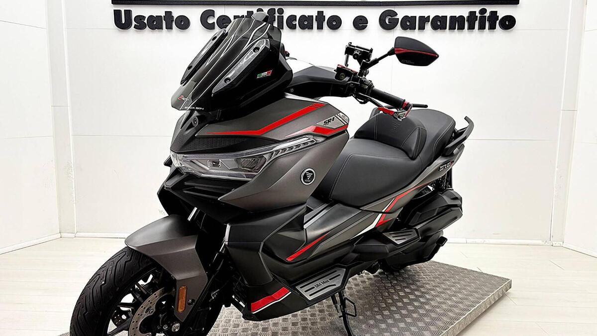 Vendo Voge Sfida SR4 MAX (2024 - 26) usata a Villa Castelli (codice ...