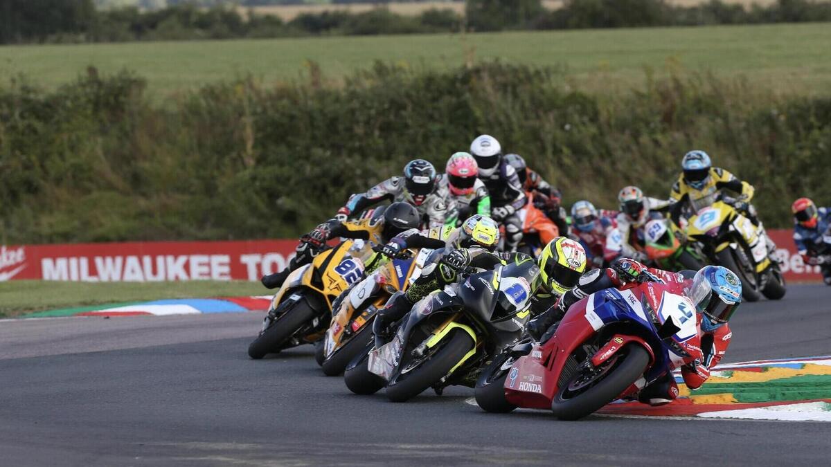 Paddock Network: Il "LinkedIn delle Corse Motociclistiche" - News - Moto.it