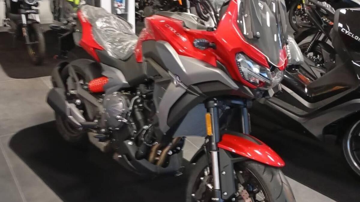Vendo Cyclone RX650 (2025 - 26) nuova a Mantova (codice 9900600) - Moto.it