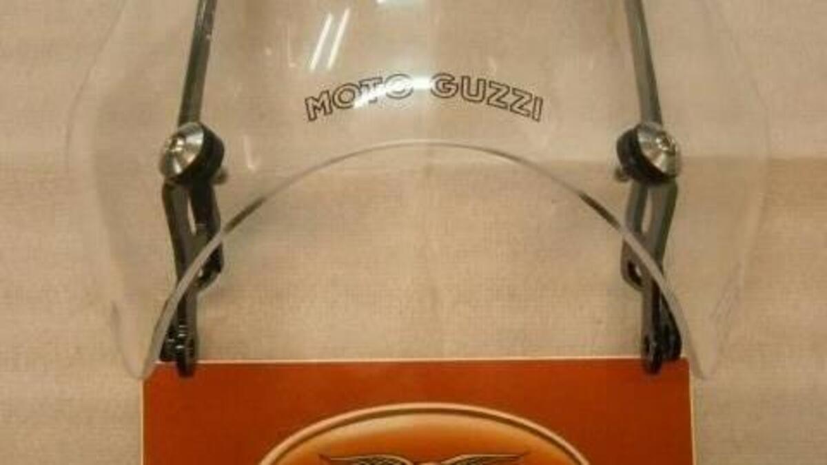 Vendo PARABREZZA V7 850 Stone Moto Guzzi a Moncalieri (cod. 9902649 ...