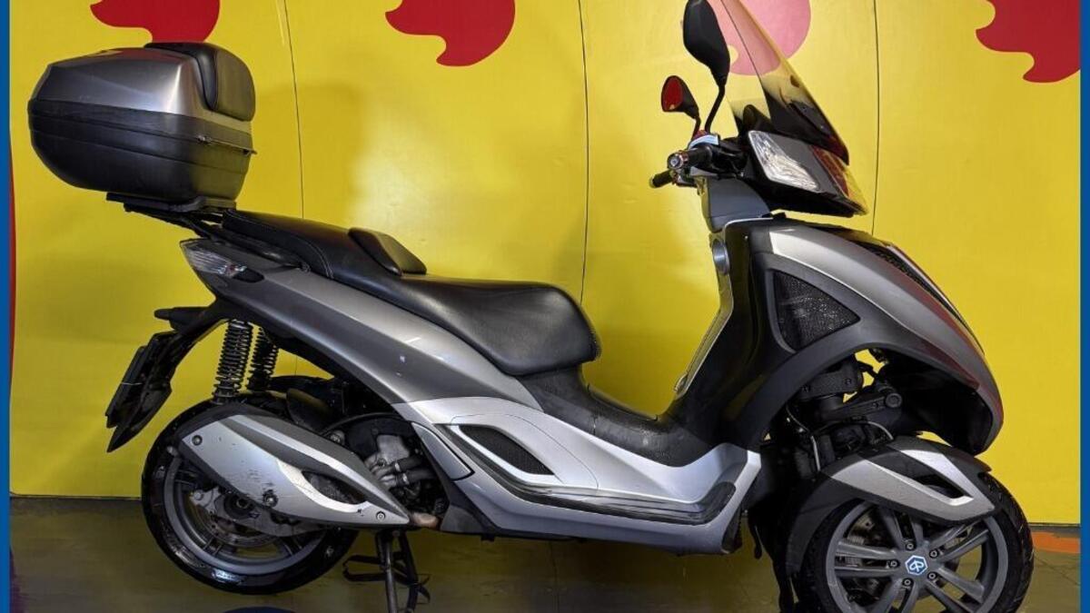 Vendo Piaggio MP3 300 (2010 - 11) usata a Castiglione Olona (codice ...