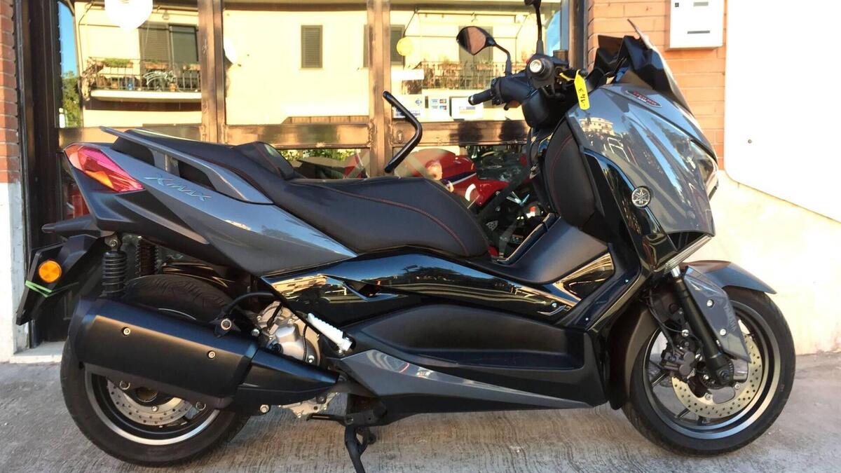 Vendo Yamaha X-Max 300 Tech Max (2021 - 24) usata a Marino (codice ...
