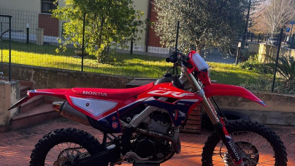 Vendo Honda CRF 300 RX Enduro (2022) usata a Pesaro (codice 9908563 ...