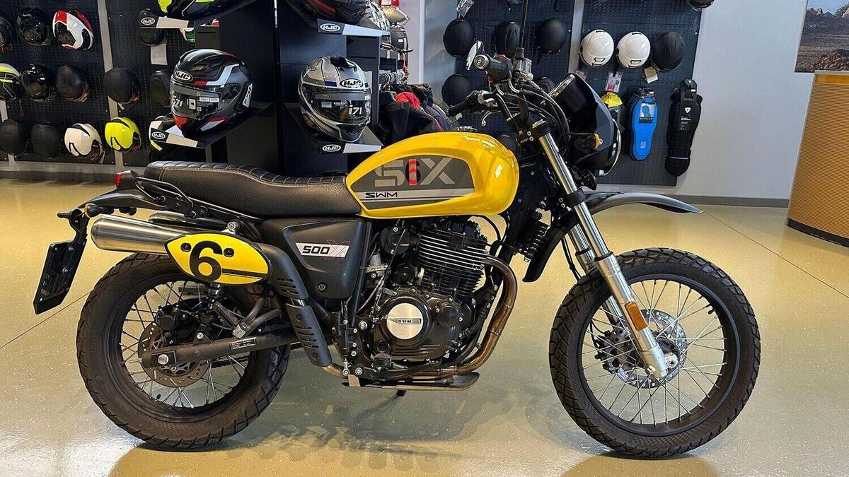 Vendo Swm Six6 500 (2022 - 25) usata a Paderno Dugnano (codice 9910637 ...