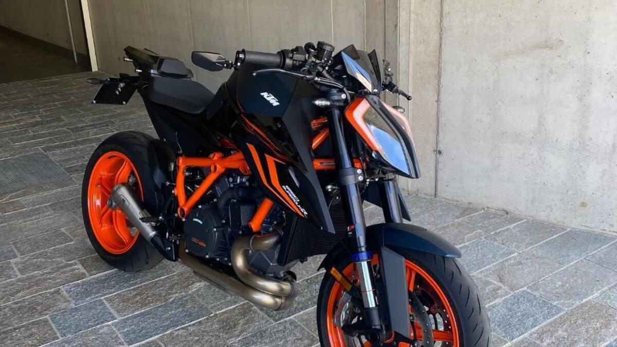 Vendo KTM 1290 Super Duke R EVO (2022 - 23) usata a Ponte San Pietro ...