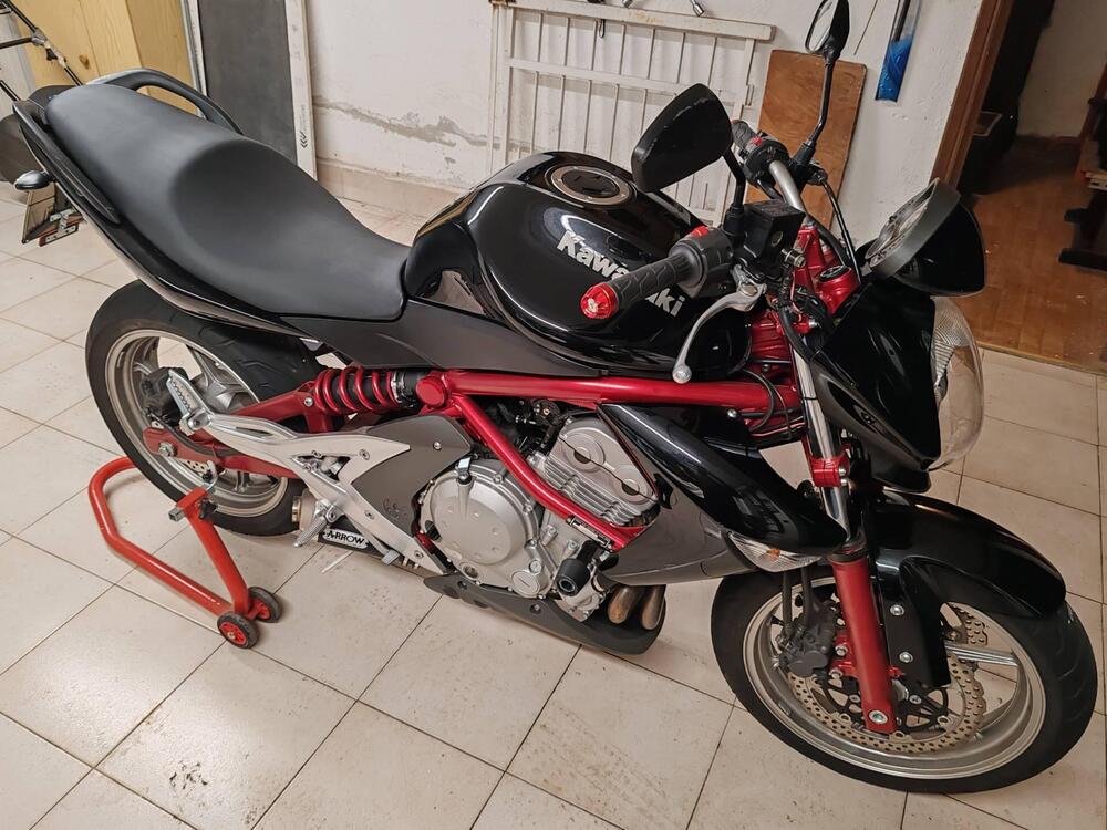Vendo Kawasaki ER-6N (2006 - 09) usata a Legnano (codice 9911645) - Moto.it
