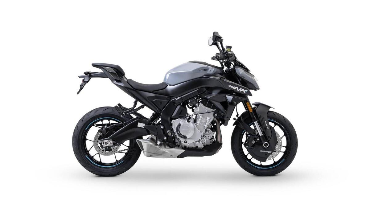 Vendo CFMOTO 675NK (2025 - 26) nuova a Bari (codice 9912328) - Moto.it