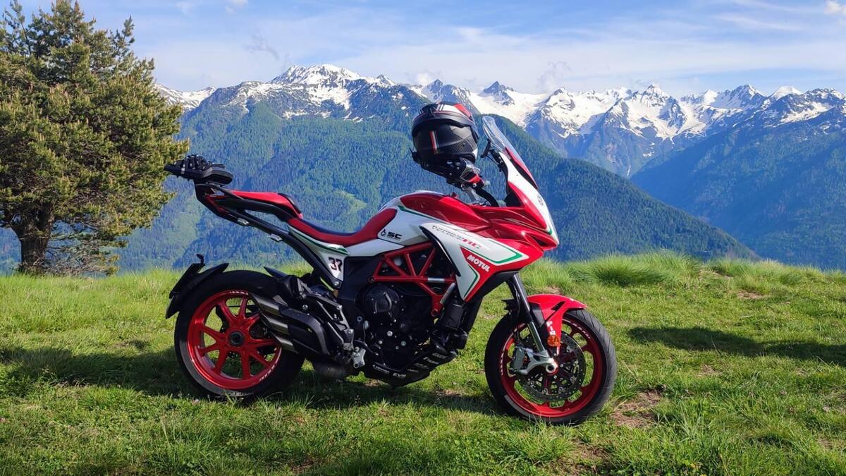 Vendo MV Agusta Turismo Veloce 800 RC SCS (2017 - 20) usata a Fidenza ...