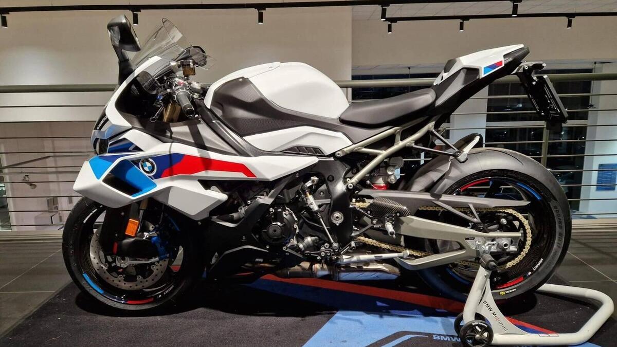 Vendo Bmw S 1000 RR (2025 - 26) nuova a Cisterna di Latina (codice ...