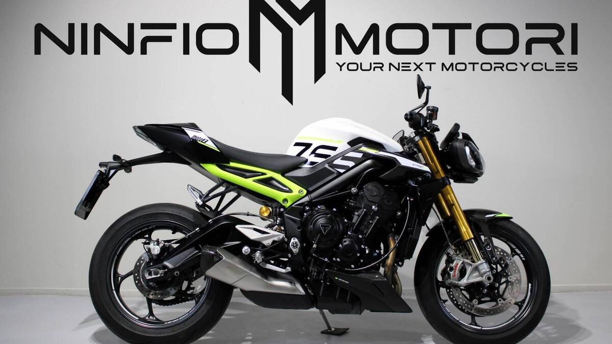 Vendo Triumph Street Triple 765 Moto2 Edition (2023 - 24) usata a Torre ...