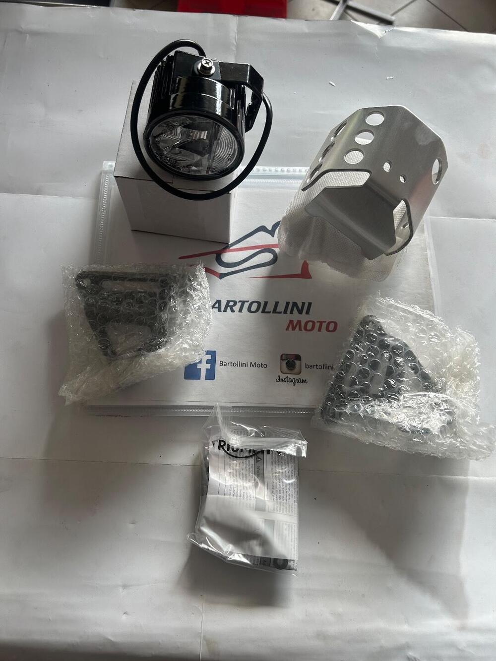 Vendo Faretti per Explorer 1200 Triumph a Terni (cod. 9915507) - Moto.it