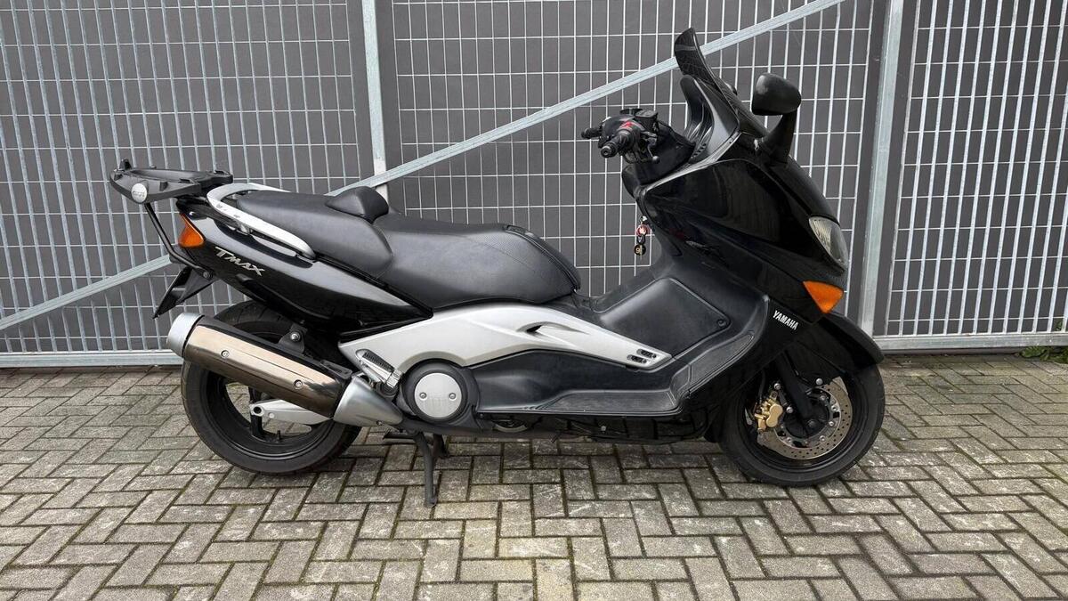 Vendo Yamaha T-Max 500 (2004 - 07) usata a Vigevano (codice 9920553 ...
