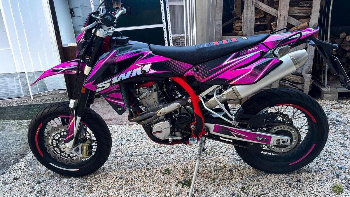 Vendo Swm RS 500 R (2021 - 25) usata a Medole (codice 9934688) - Moto.it