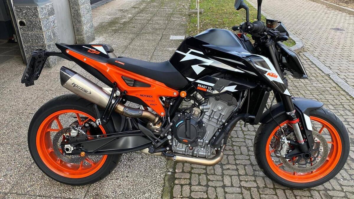 Vendo KTM 890 Duke GP (2022 - 23) usata a Leini' (codice 9935229) - Moto.it