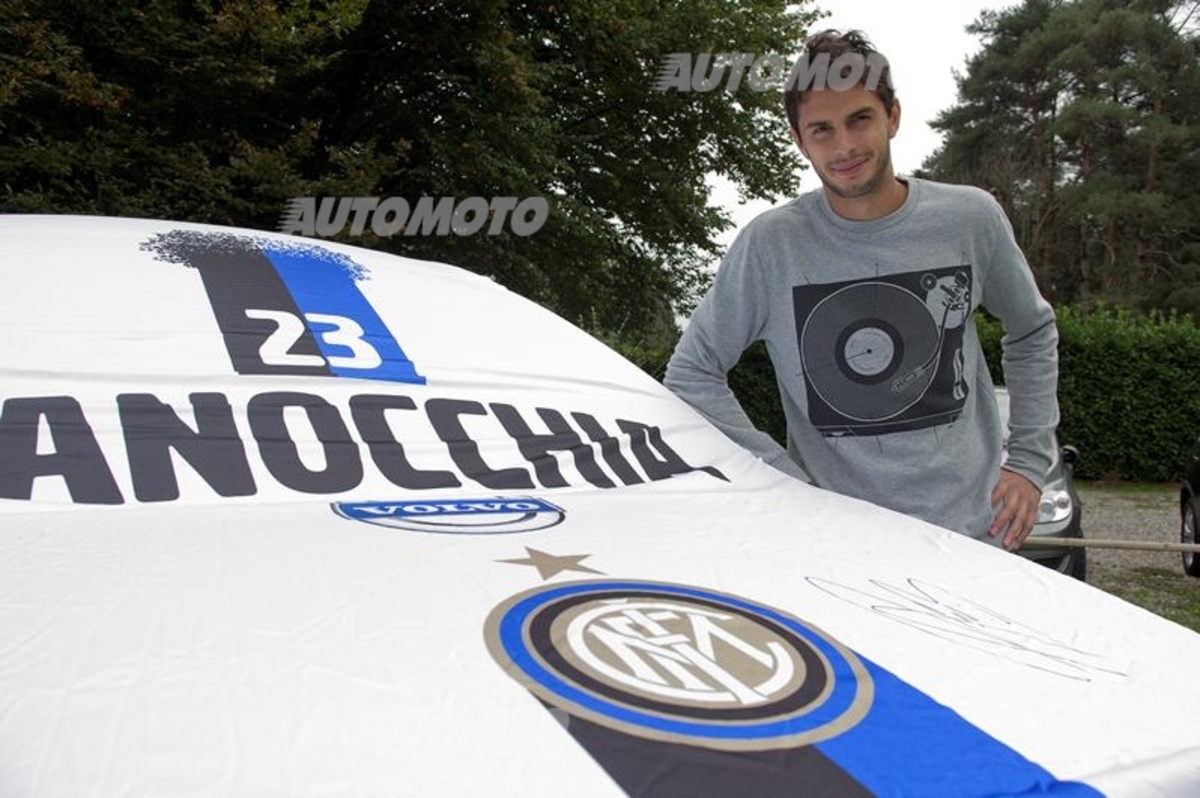 Volvo: consegnate ai giocatori dell'Inter le XC60 - News - Automoto.it