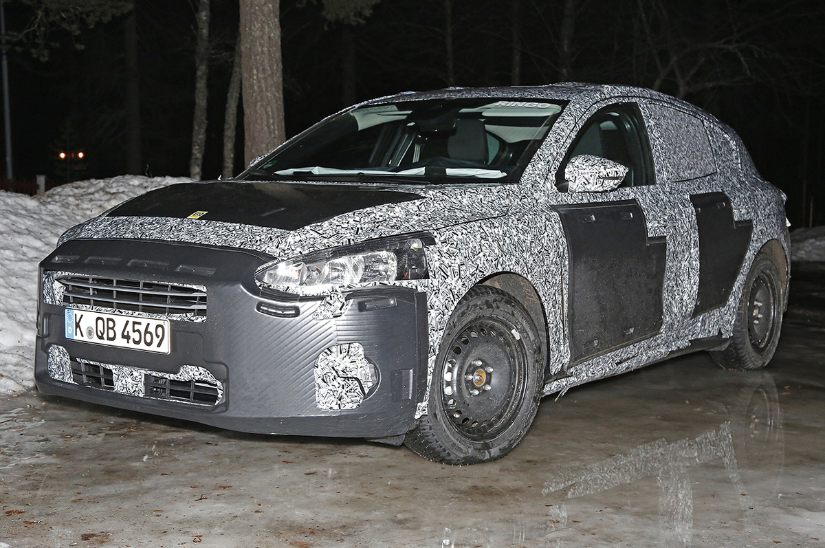 Nuova Ford Focus: ecco i primi scatti spia - News - Automoto.it